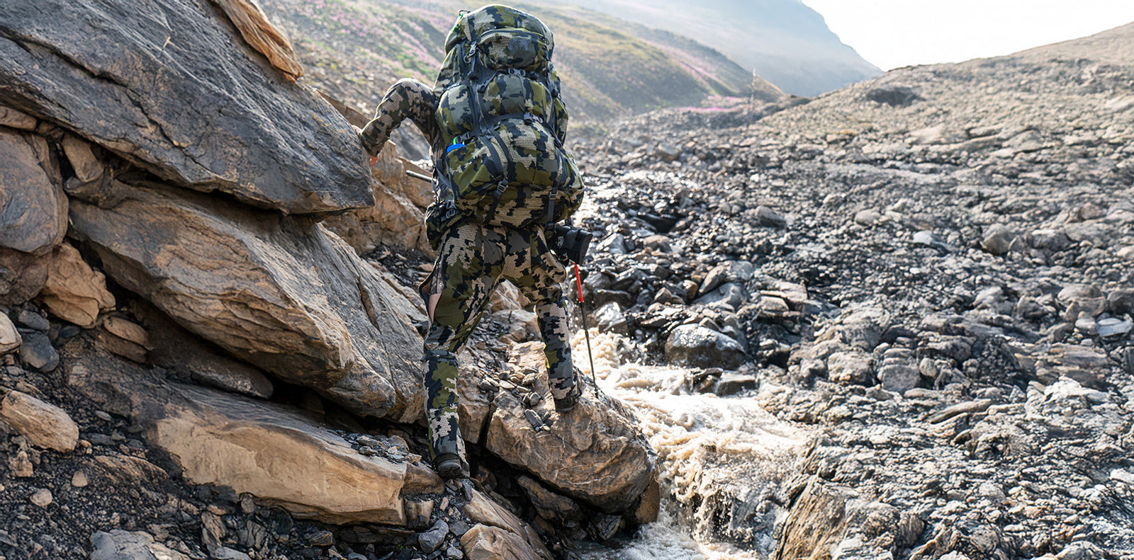 PRO 7800 Multi-Week Camo Hunting Pack - Valo | KUIU