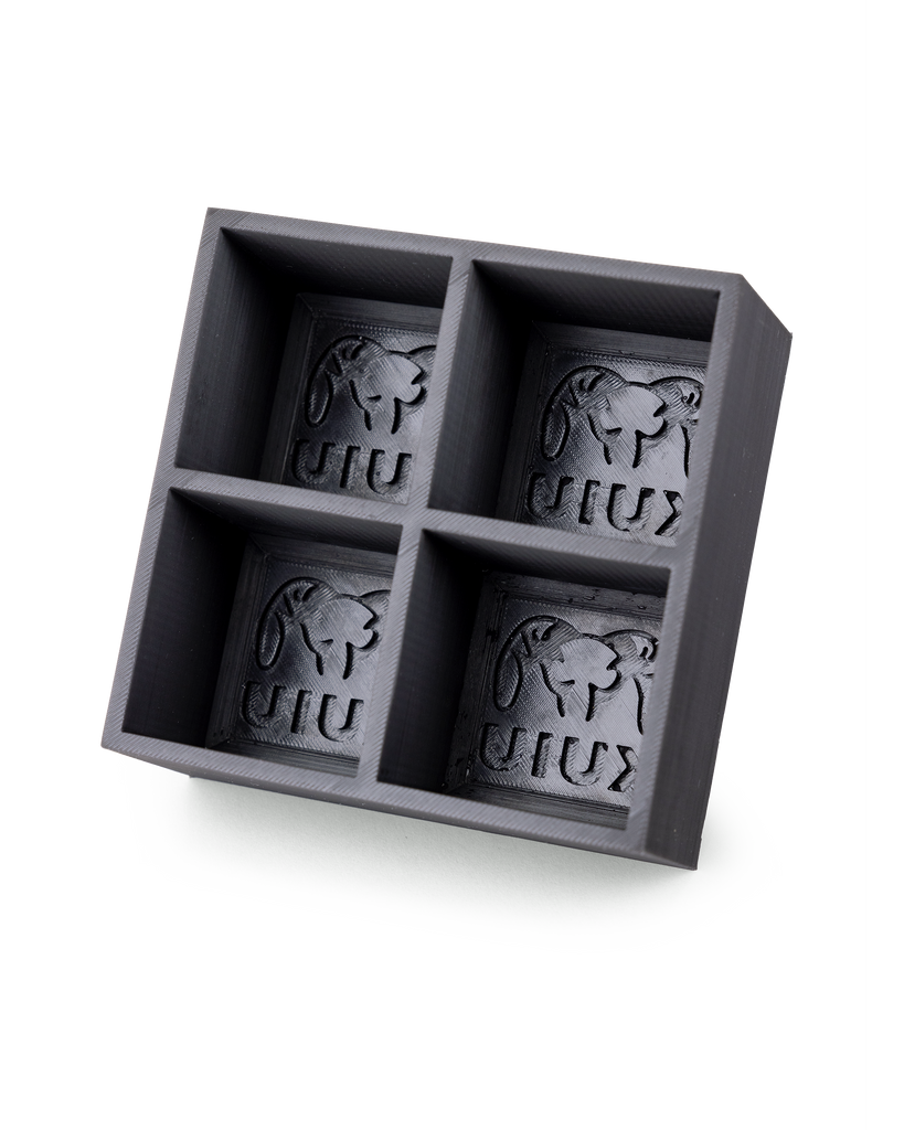 KUIU Branded Big Square Ice Cube Tray - Black | KUIU
